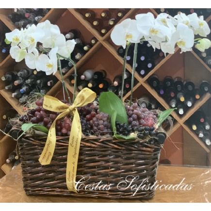 Cesta Big Orquídeas com Uvas. Cestas Sofisticadas