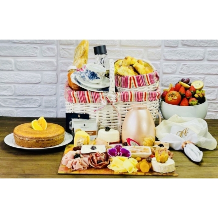 Cesta de Café da Manhã e Chá Sophisticated Pink Color. Cestas Sofisticadas